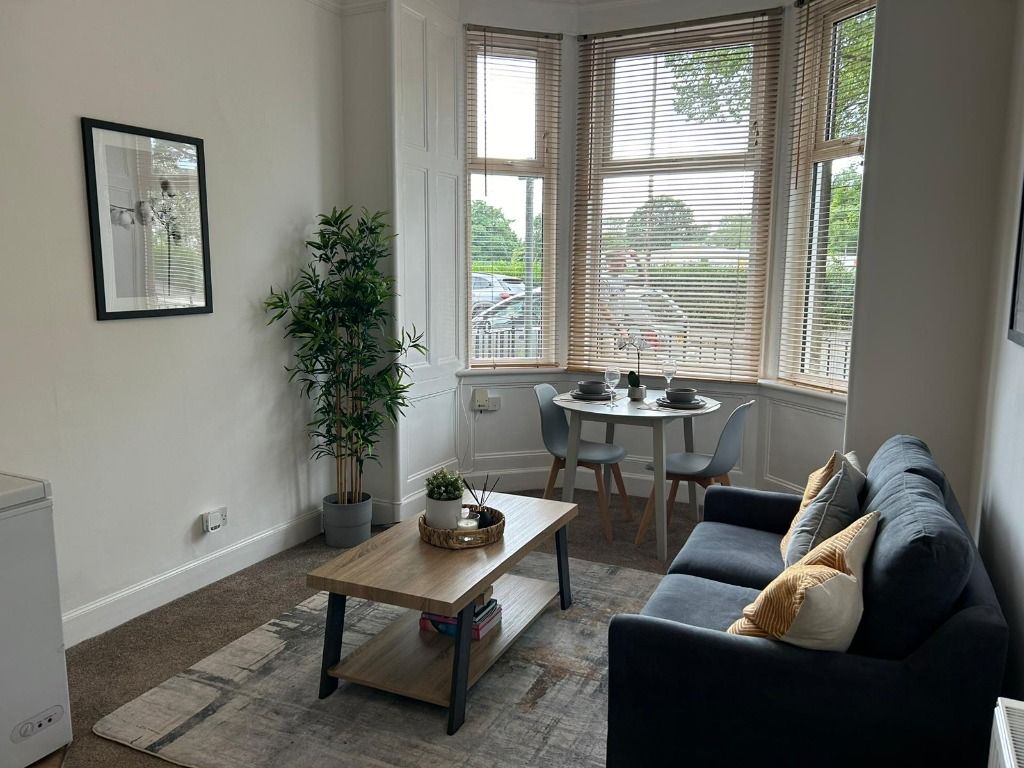 2 bed flat to rent in Links Place, Leith Links, Edinburgh EH6, £1,325 ...