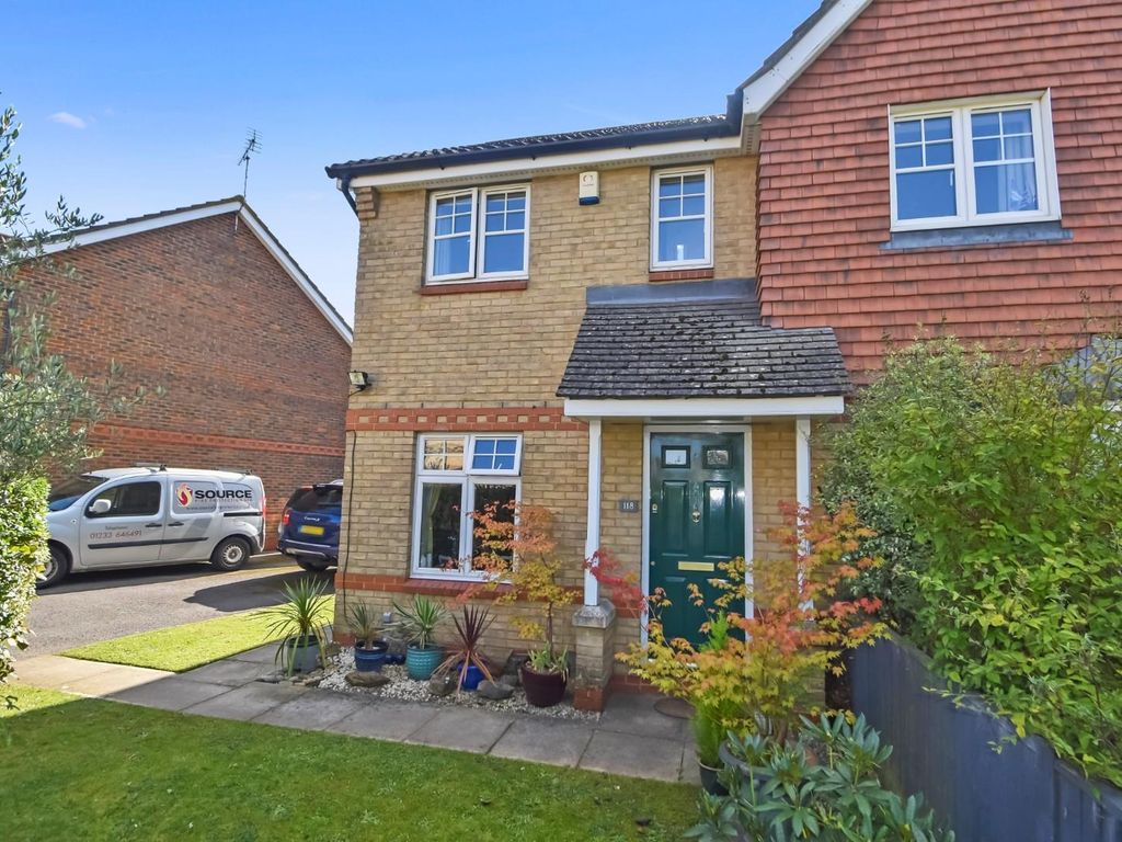 2 Bed Semi Detached House For Sale In Raymond Fuller Way Kennington