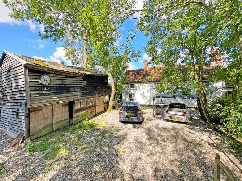 5 Bed Detached House For Sale In High Street Green Sible Hedingham