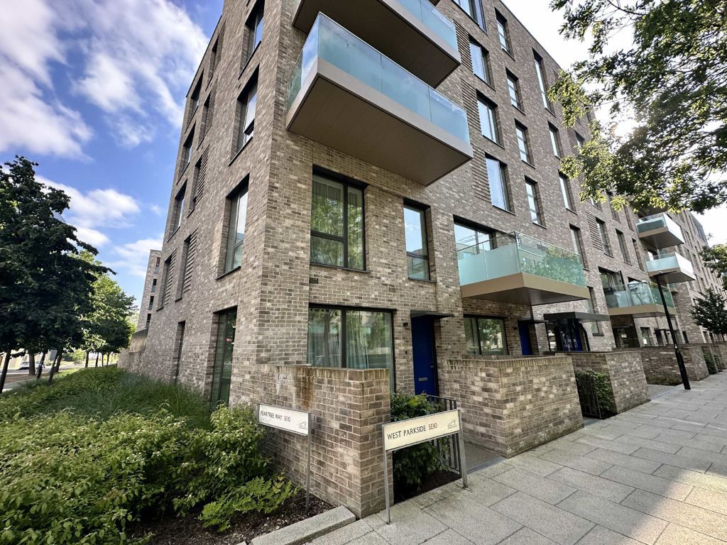 3 bed maisonette to rent in West Parkside, London SE10 - Zoopla