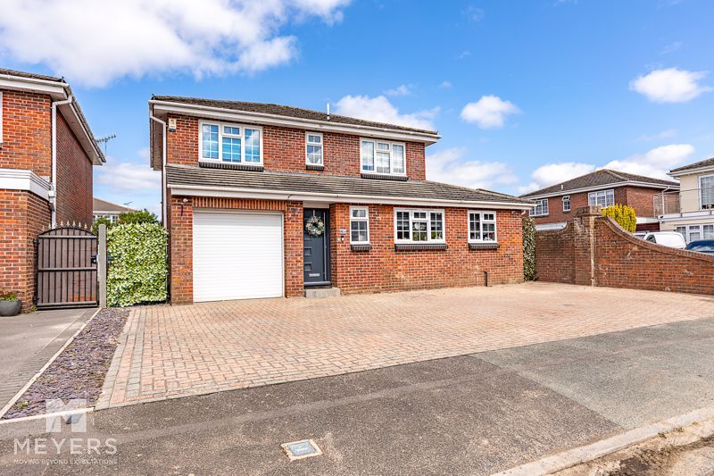 5 bed detached house for sale in Sandringham Close, Muscliff BH9, £ ...