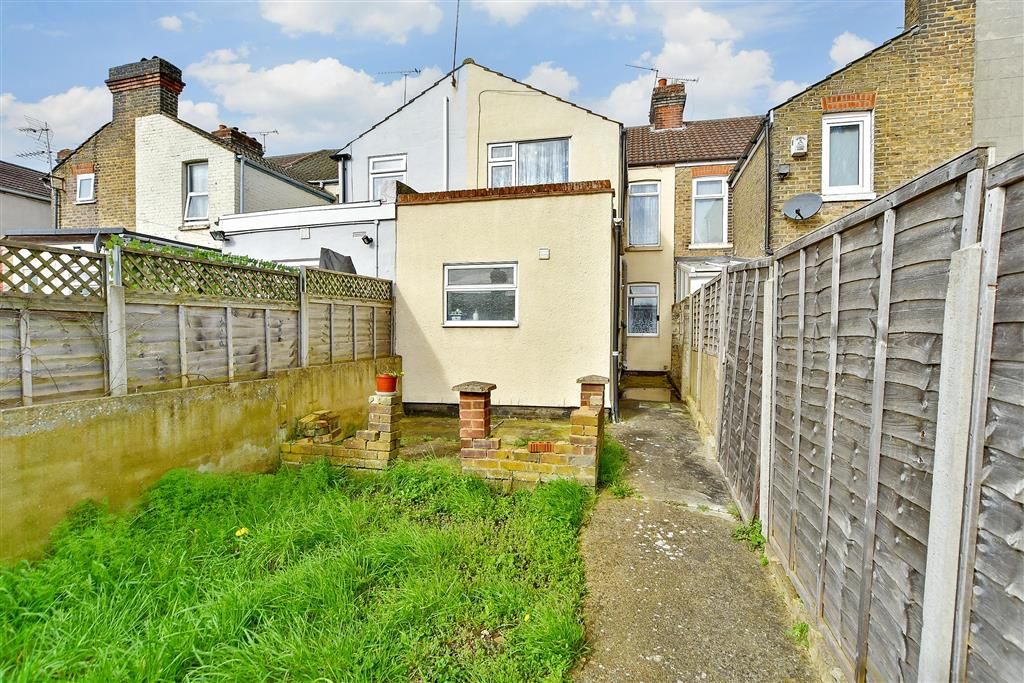 3 Bed Terraced House For Sale In St Georges Road Gillingham Kent