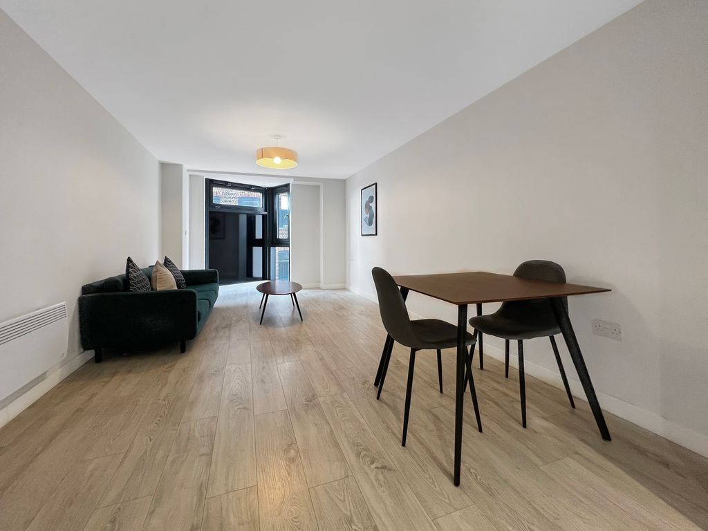 1 bed flat to rent in Block E, Victoria Riverside, Leeds City Centre ...