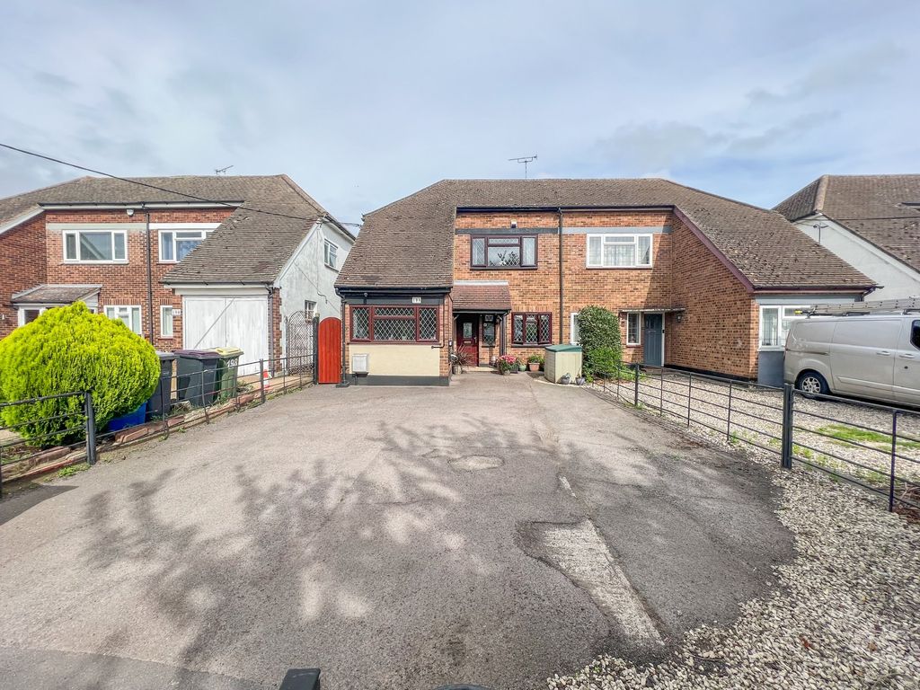 4 Bed Semi Detached House For Sale In Ashingdon Road Ashingdon