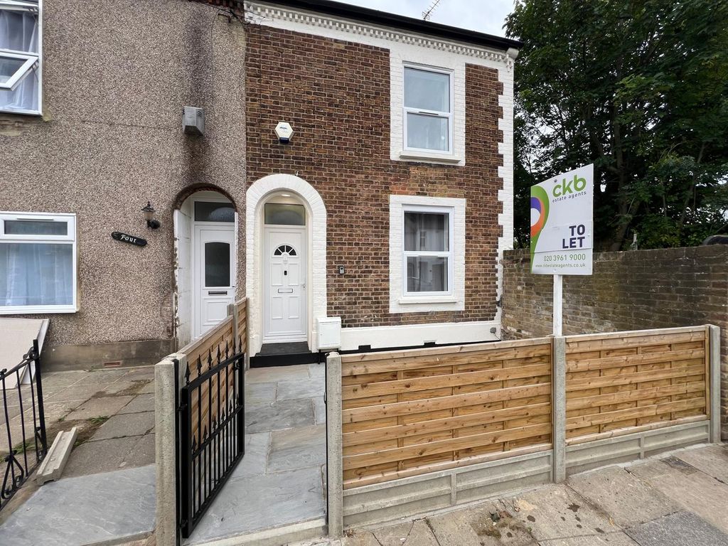 4 bed terraced house to rent in Llanover Road, Woolwich SE18, £2,750 ...