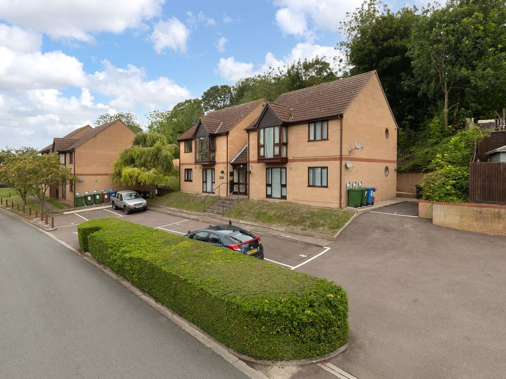 1 bed flat to rent in Grange Bottom, Royston SG8 - Zoopla