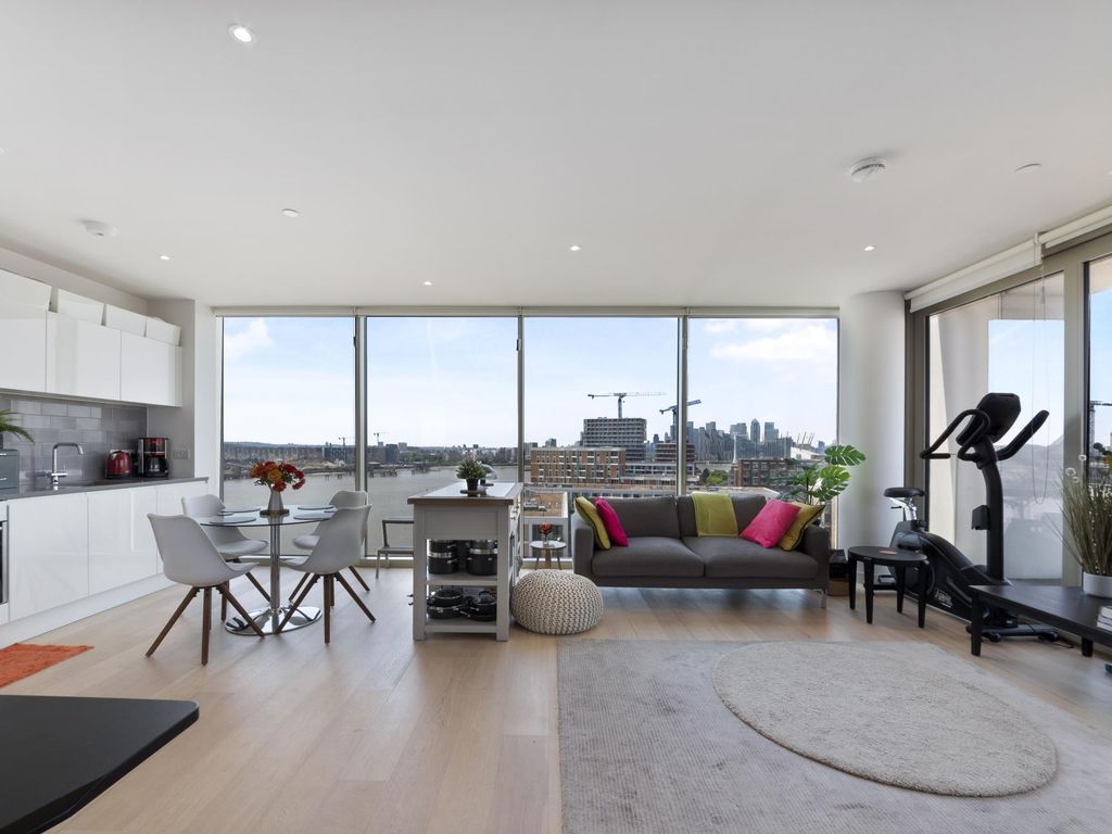 1 bed flat for sale in Liner House, Royal Wharf, London E16 - Zoopla