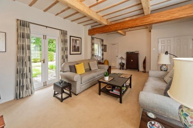 Syerston Hall Park, Syerston, Newark NG23, 3 bedroom barn conversion ...