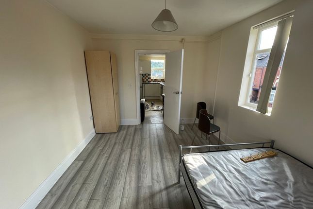 Page Hall Road, Sheffield S4, 1 bedroom flat to rent - 68078006 ...