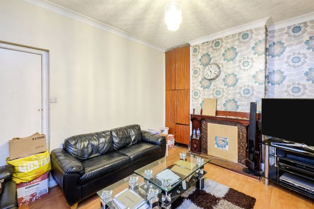 4 bed end terrace house for sale in Mckean Road, Oldbury B69 - Zoopla