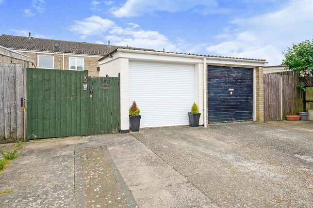 Lovell Gardens Watton Thetford Ip25 3 Bedroom Terraced House For