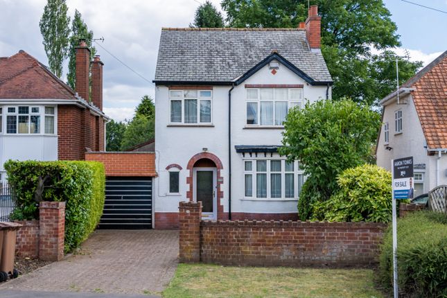 Bromsgrove Road Hunnington Halesowen B62 3 Bedroom Detached House