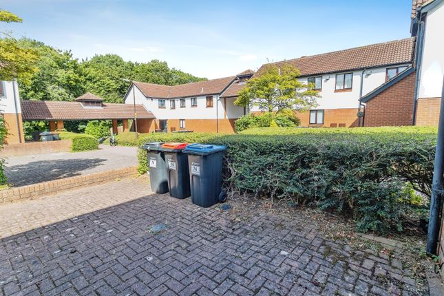 Culbertson Lane, Blue Bridge, Milton Keynes MK13, 2 bedroom maisonette ...