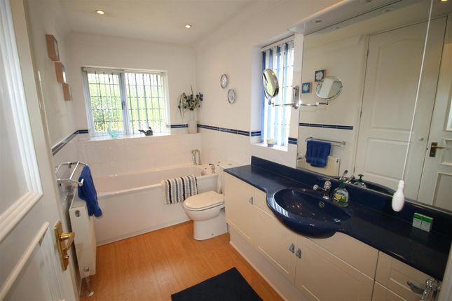 Harmer Green Lane, Digswell, Welwyn AL6, 4 bedroom detached house for ...