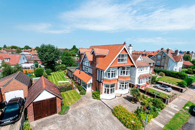 Homes for Sale in Frinton-on-Sea - Buy Property in Frinton-on-Sea ...