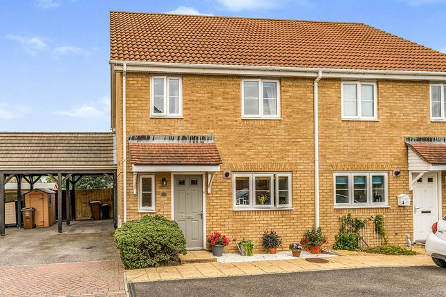 Emmeline Close Rainham Gillingham Kent Me8 3 Bedroom Semi Detached