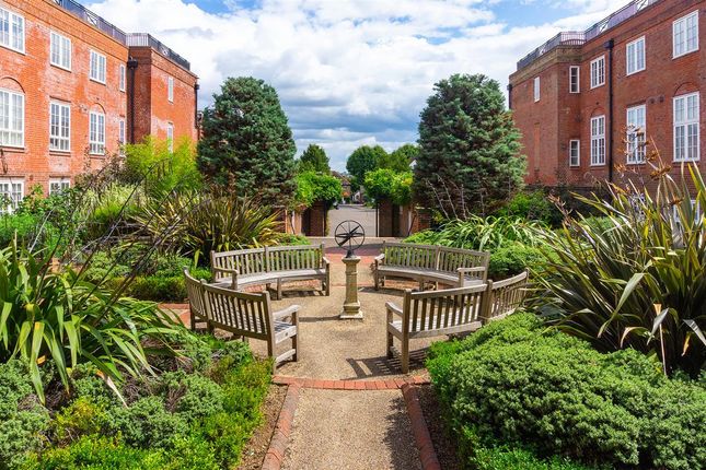 Arcadian Place, London SW18, 1 bedroom flat for sale - 52355103 ...
