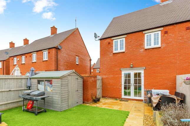 Simplex Way, Roade, Northampton NN7, 3 bedroom semi-detached house for ...