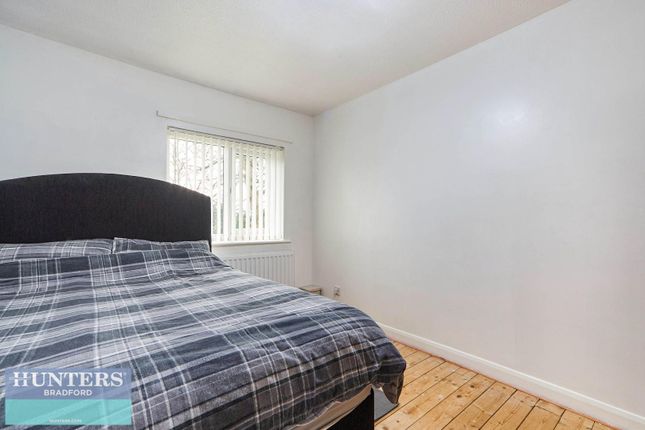 (Tn), Crow Tree Lane, Bradford BD8, 4 bedroom detached house for sale ...