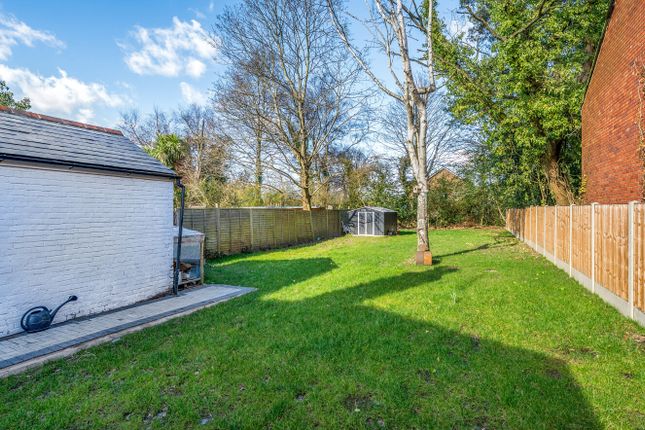 Wood Street, Ash Vale, Surrey GU12, 3 bedroom semi-detached house for ...
