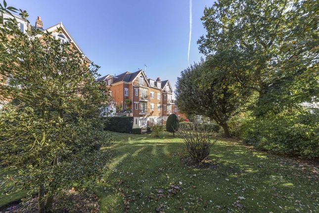 Wimbledon Hill Road, London SW19, 2 bedroom flat for sale - 62176807 ...
