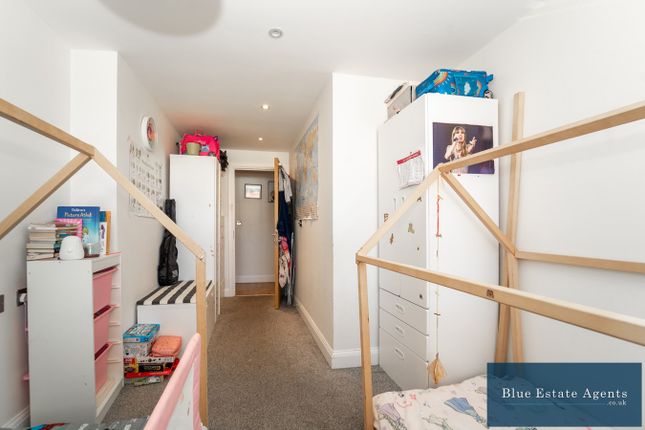 New Heston Road, Hounslow TW5, 2 bedroom flat for sale - 68741645 ...