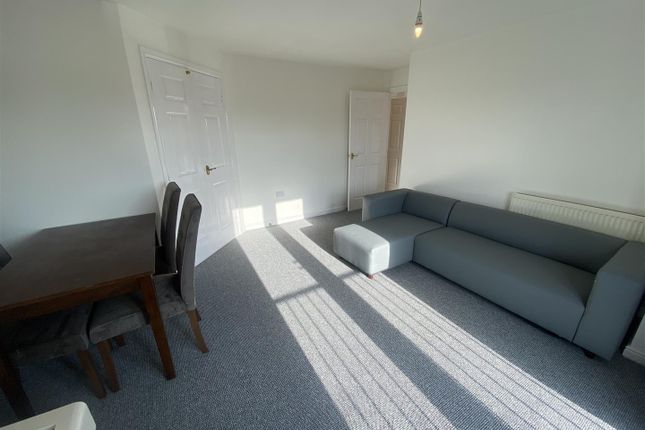 Pinhigh Place, Salford M6, 2 bedroom flat to rent - 66079823 ...