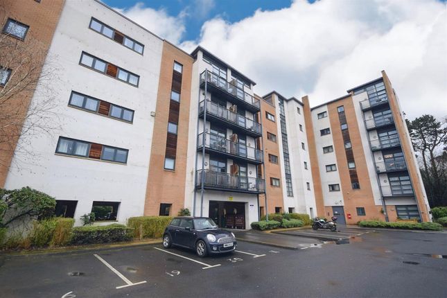Altrincham Road, Manchester M22, 2 bedroom flat to rent - 64476833 ...