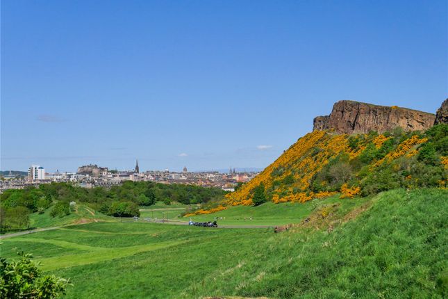 17/17 Viewcraig Street, Edinburgh EH8, 2 bedroom flat for sale ...