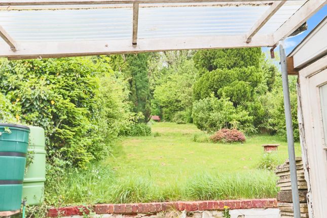 Chaldon Way, Coulsdon CR5, 2 bedroom detached bungalow for sale ...