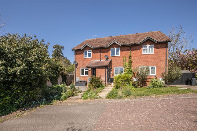Pipers Gate Ridgewood Uckfield Tn22 2 Bedroom Terraced House For