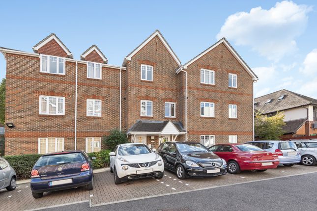 1 bed property for sale in Consort Court, York Road, Woking GU22 - Zoopla
