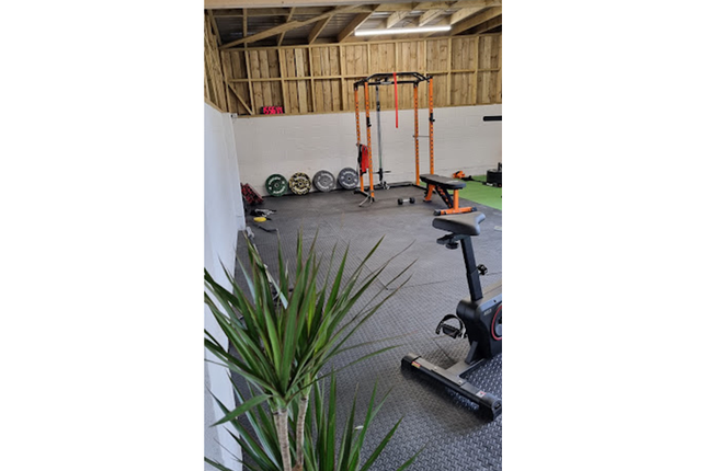 Reading, England, United Kingdom RG4, retail premises for sale ...