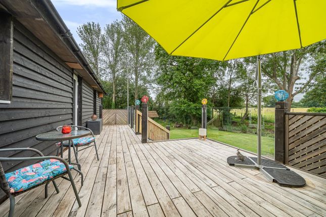 Kingsnoad Farm, Pye Corner, Ulcombe ME17, 3 bedroom detached house for ...