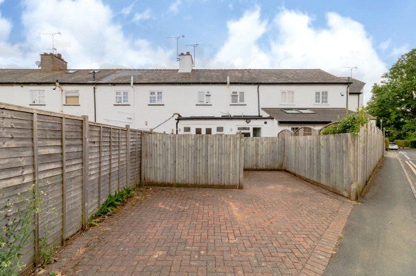 Pinewood Close, Gerrards Cross SL9, 2 bedroom cottage to rent ...