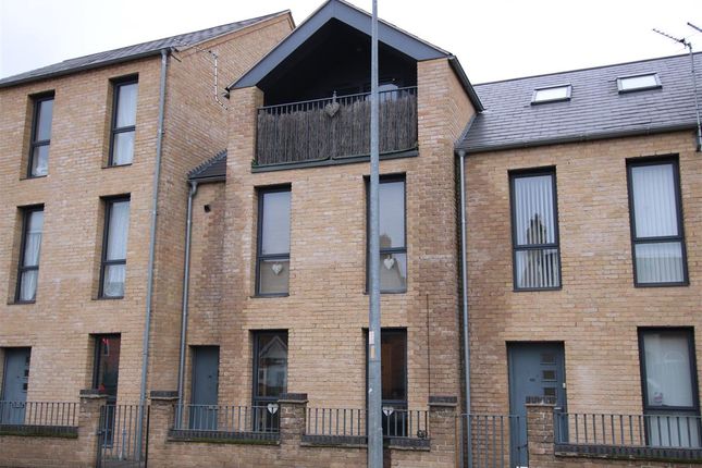 4 bed terraced house for sale in Newark Road, Lincoln LN6 - Zoopla