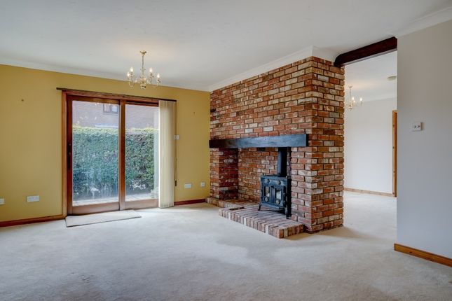 Millway, Barnby, Beccles NR34, 3 bedroom link-detached house for sale ...