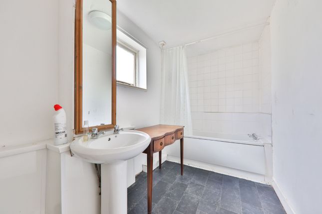 Sheldon Close, Bransholme, Hull HU7, 3 bedroom terraced house for sale ...