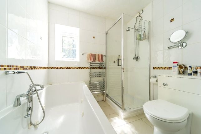 Upnor Road, Lower Upnor, Kent ME2, 4 bedroom semi-detached house for ...