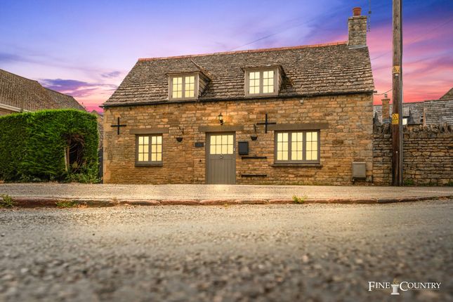 Main Street, Barrowden, Oakham LE15, 2 bedroom cottage for sale ...