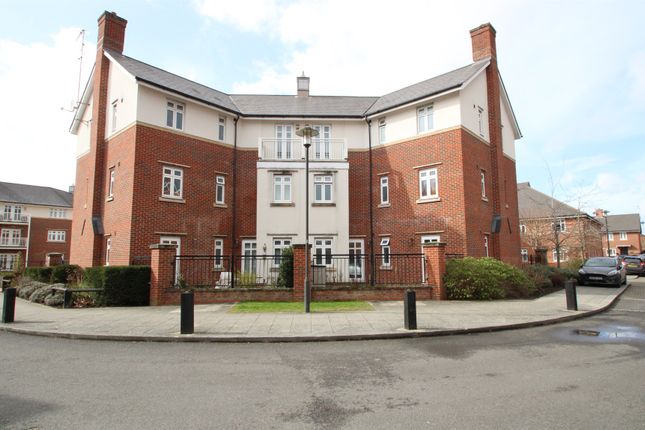 Gabriels Square, Lower Earley, Reading RG6, 2 bedroom flat for sale ...