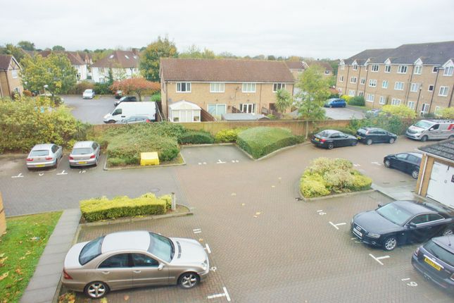 Prince Albert Court, Staines Road West, Sunbury TW16, 2 bedroom flat to ...