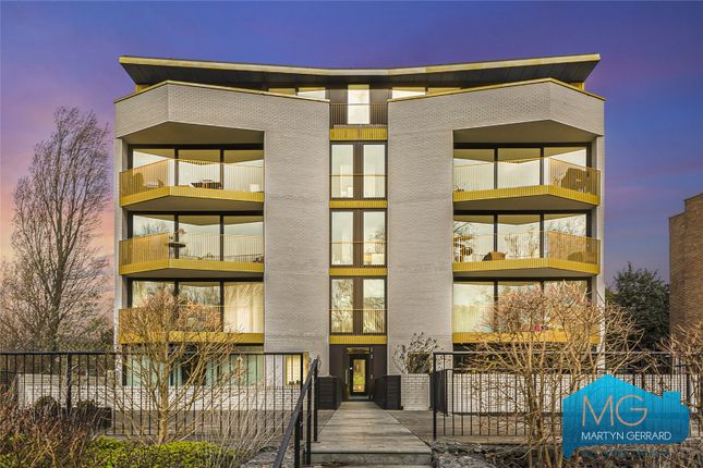 Bishops Wood Court, 29 Aylmer Road, London N2, 2 bedroom flat for sale ...