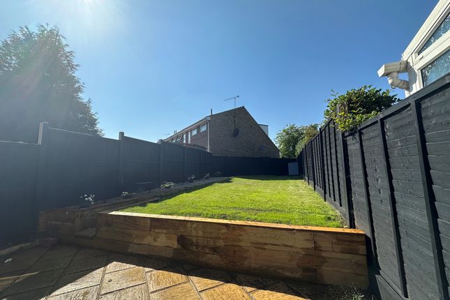 Primula Way, Springfield, Chelmsford CM1, 3 bedroom terraced house to ...