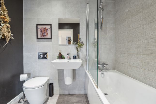 Inchgarvie Loan, Oatlands, Glasgow G5, 2 bedroom flat for sale ...