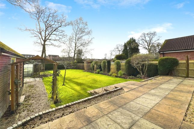 Park Drive, Verwood BH31, 4 bedroom bungalow for sale - 66467762 ...