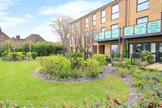 Hackbridge Road, Wallington SM6, 3 bedroom property for sale - 64393377 ...