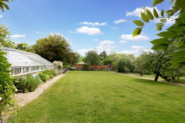 Lambs Lane, Swallowfield, Reading RG7, 8 bedroom detached house for ...