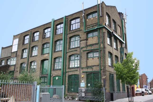 Warehouse to let in Wallis Road, Hackney Wick E9 - Zoopla