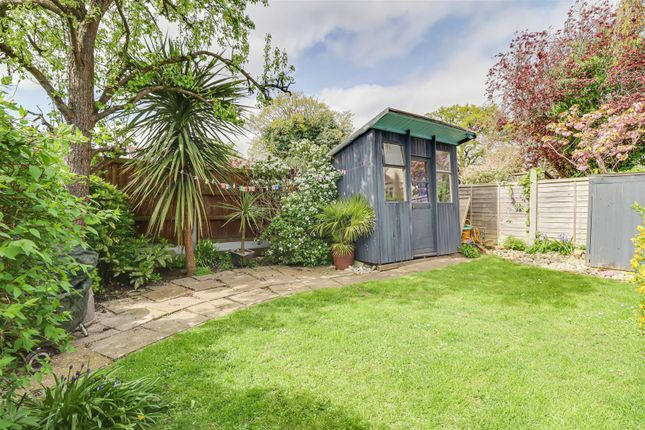 Southbourne Grove, Westcliff-On-Sea SS0, 5 bedroom semi-detached house ...